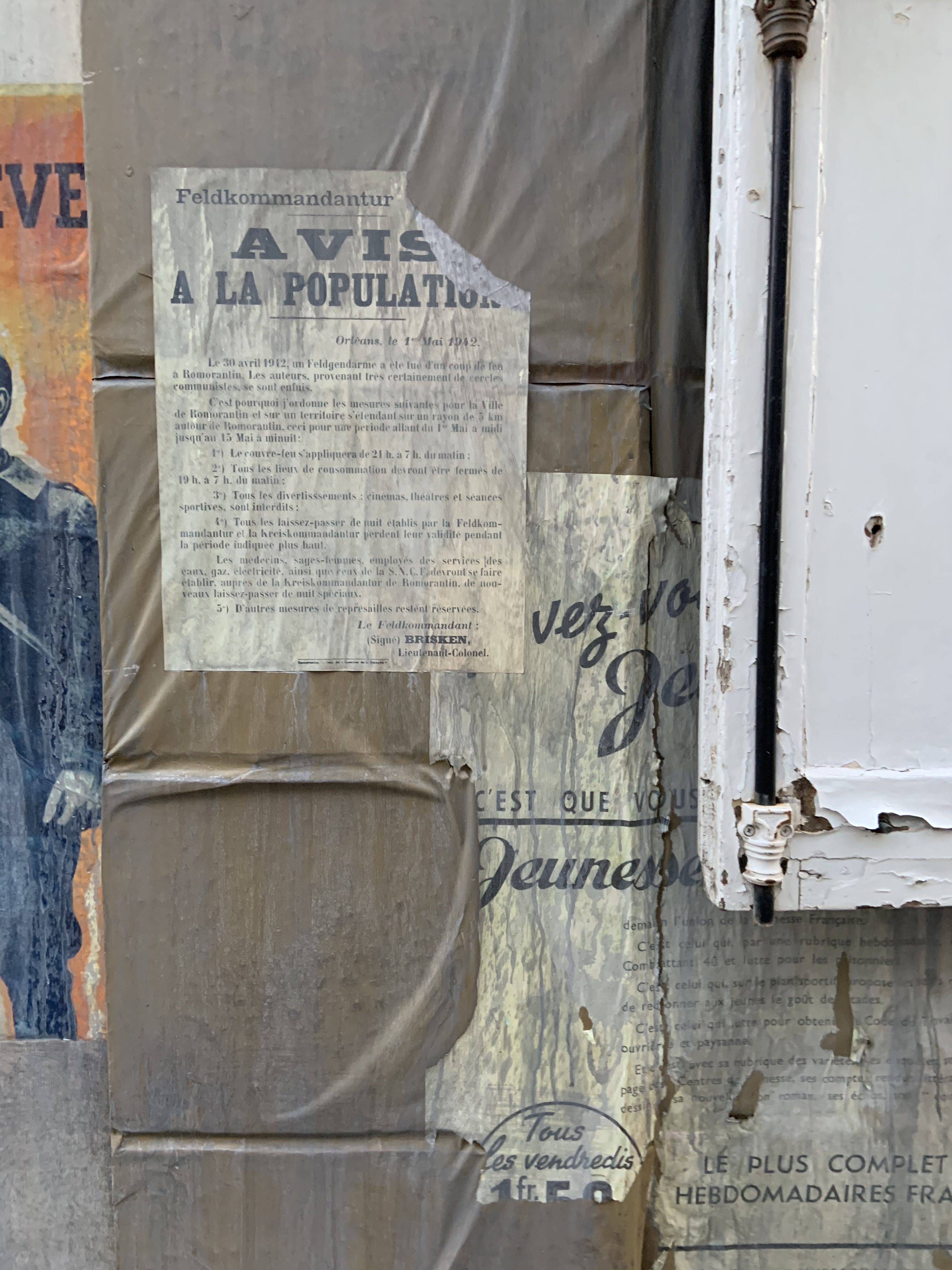 The Paris street frozen in 1942 (with 100+ pictures) - The Earful Tower