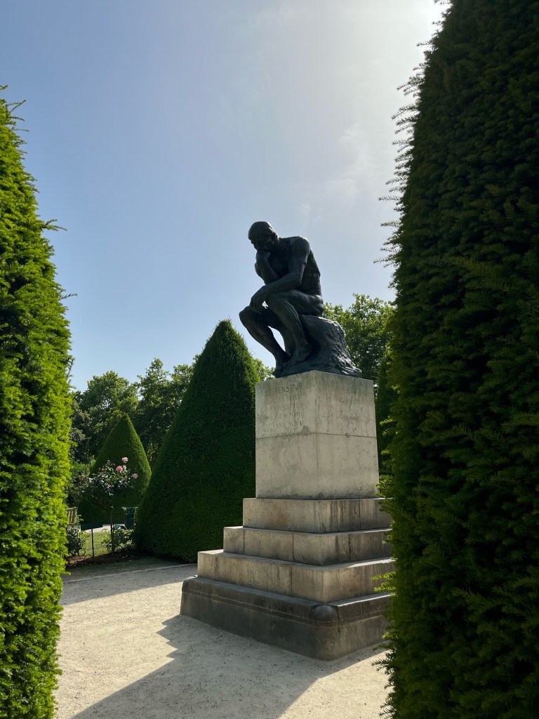 Guide to the 7th arrondissement: Paris When it Glitters - The Earful Tower