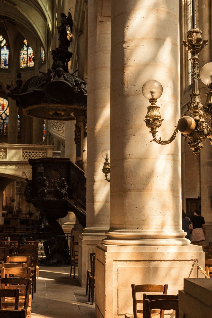 Paris through the lens of a movie director - The Earful Tower